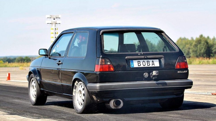 Golf II с 1233 к.с. вдига 300 км/ч. Видео | DizzyRiders.bg | Движението ...