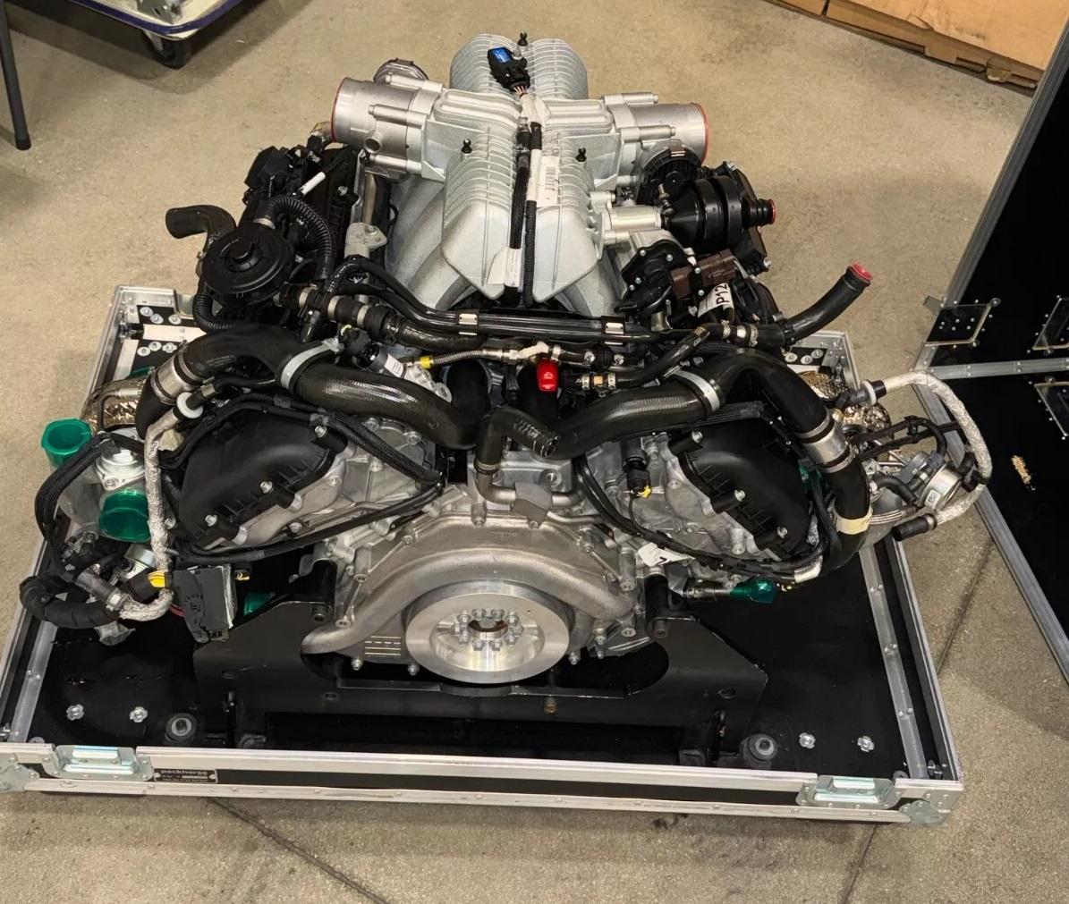 Продават двигател от McLaren P1 LM | DizzyRiders.bg | Движението е в ...