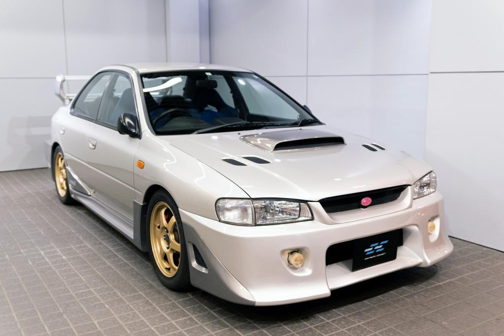 Това 2000 Subaru Impreza S201 STi Version се продава за… 115 хил. лв ...