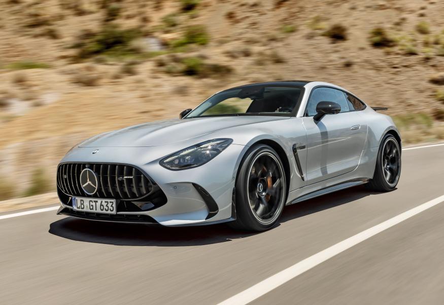 Новият Merc-AMG GT дойде с 4 седалки и 4MATIC | DizzyRiders.bg ...