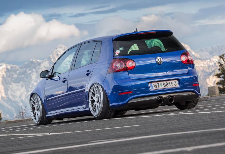VW Golf Mk5 R32 със спирачки от Porsche и малко карбон | DizzyRiders.bg ...