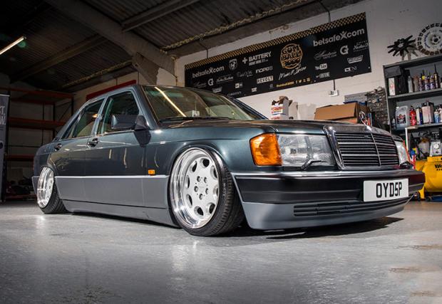 Merc 190 E-2.6 на въздух за BMW E36 и яки класически Recaro в зелена ...