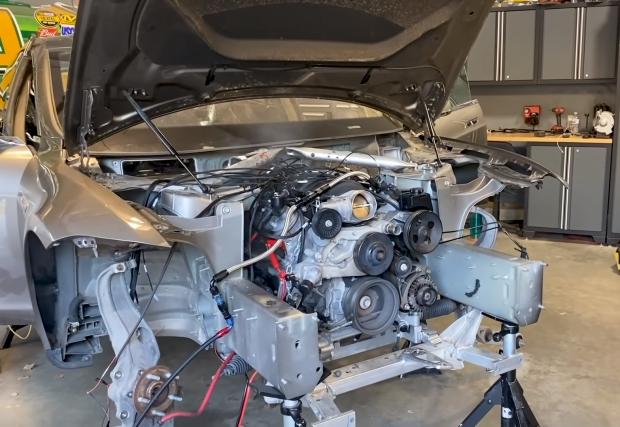 В тази Tesla Model S работи… 6,2-литров V8 от Camaro SS | DizzyRiders ...