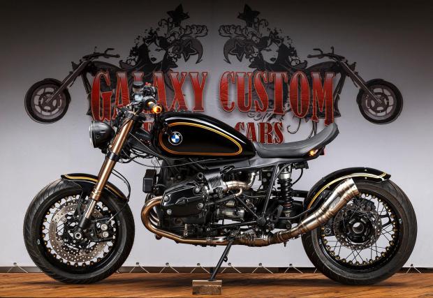 Изключителното BMW R 1200 ST от Galaxy Custom. Направено във Враца за ...